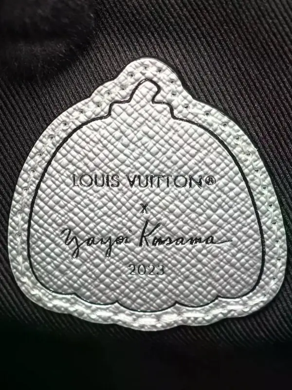 LOUIS VUITTON X Yayoi Kusama Monogram Eclipse Sac Plat Satchel
