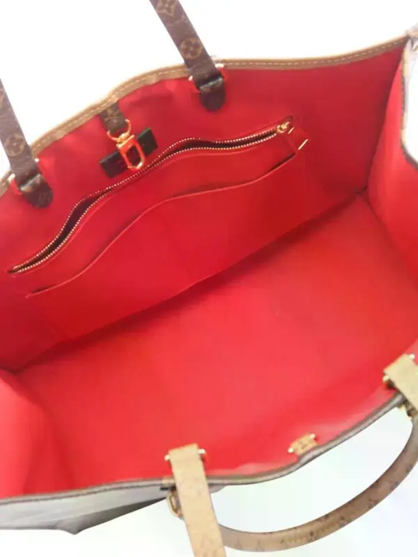 LOUIS VUITTON Giant Monogram Reverse Onthego Gm Satchel