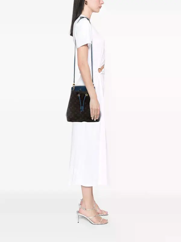 LOUIS VUITTON Monogram Neonoe Mm Bucket Bag