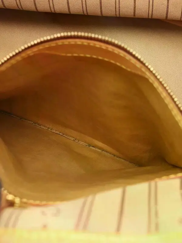 LOUIS VUITTON Monogram Neverfull Mm Tote Bag