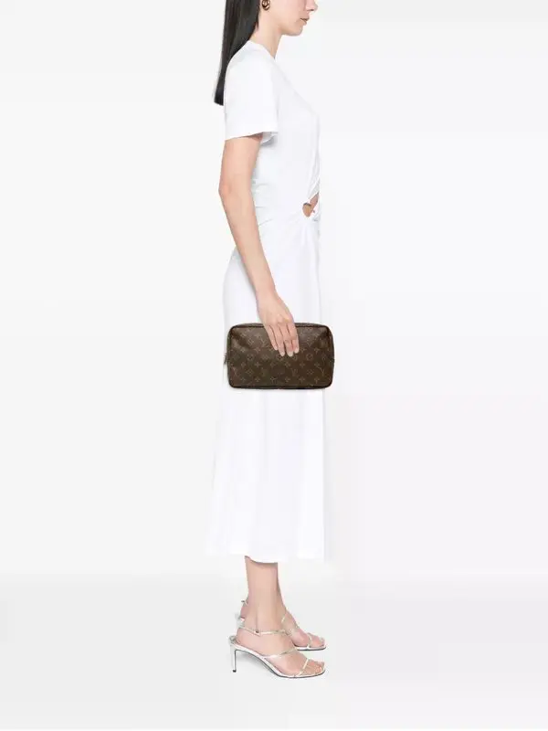 LOUIS VUITTON Monogram Trousse Toilette 28 Clutch Bag