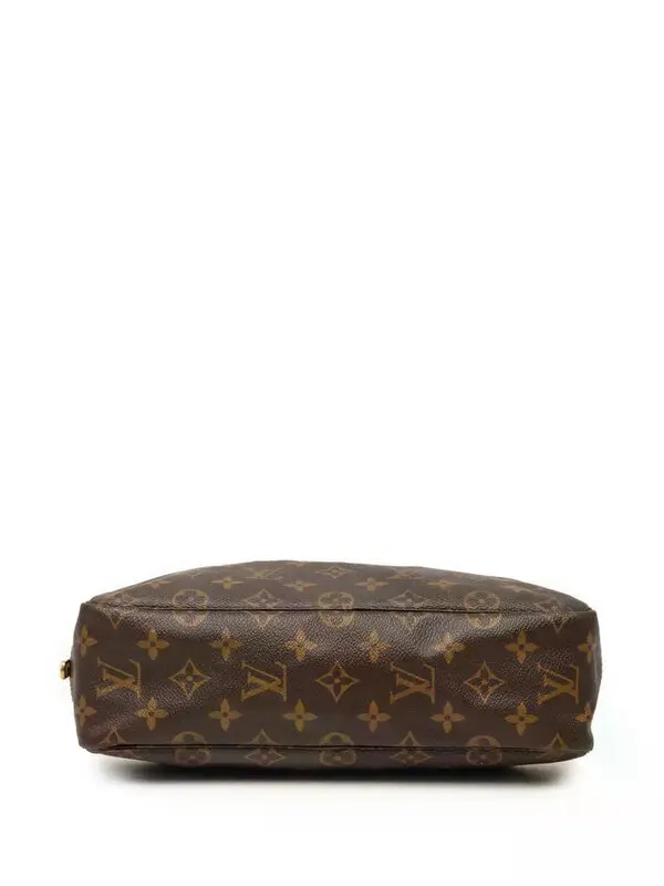 LOUIS VUITTON Monogram Trousse Toilette 28 Clutch Bag
