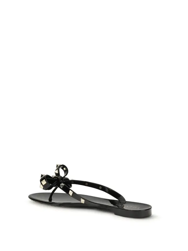 Valentino Garavani Rockstud Pvc Flip-flop Sandals - Black