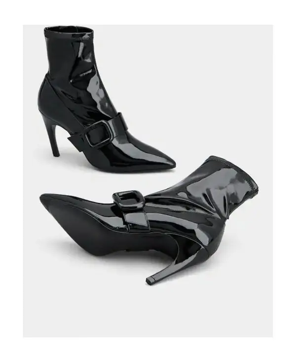 ROGER VIVIER Viv' Choc Stretch Lacquered Buckle Ankle Boots