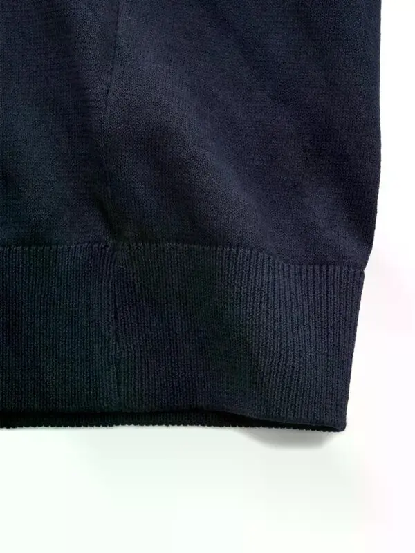 04651 / A TRIP IN A BAG Johnny Top
