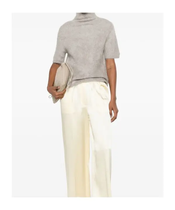 Soft Goat Cashmere Turtleneck Sweater - Nude
