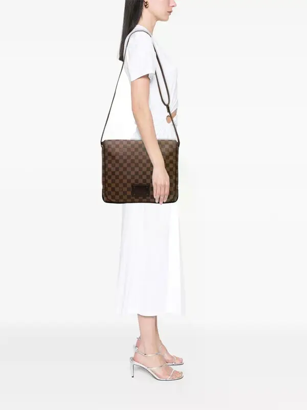 LOUIS VUITTON Damier Ebene Brooklyn Mm Crossbody Bag