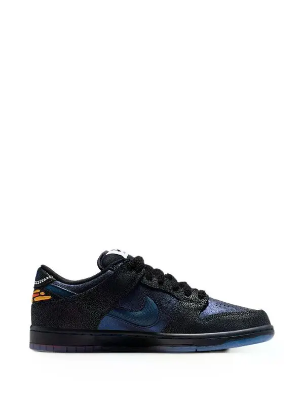 Nike Bluetile Sb Dunk Low Pro Sneakers - Black