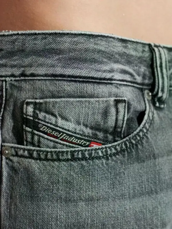 DIESEL® 1980 D-eeper Jeans - Grey