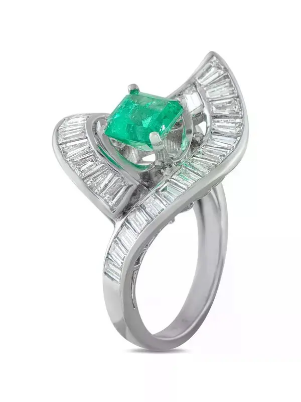 LB EXCLUSIVE Emerald And Diamond Ring In 18k White Gold