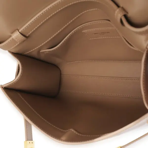 Saint Laurent Manhattan Shoulder Bag In Calfskin