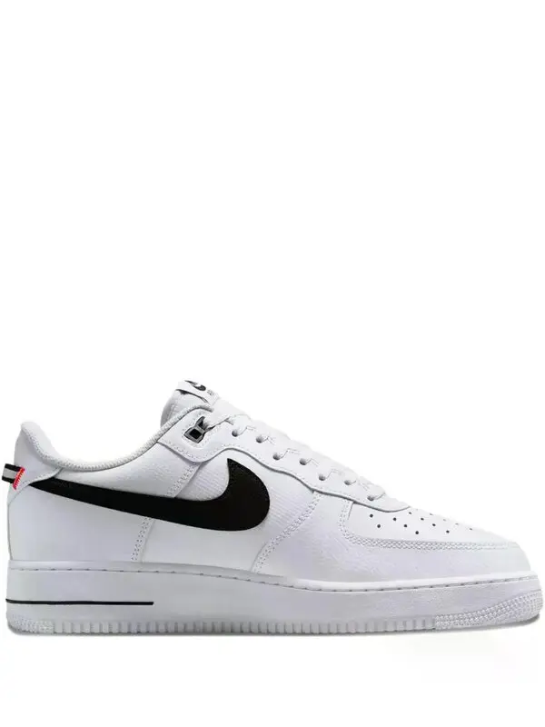 Nike Force 1 '07 Low Black Sneakers