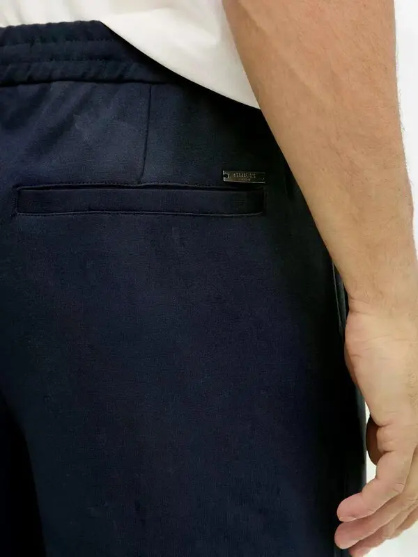 Guess Tailored Trousers With Logo Plaque