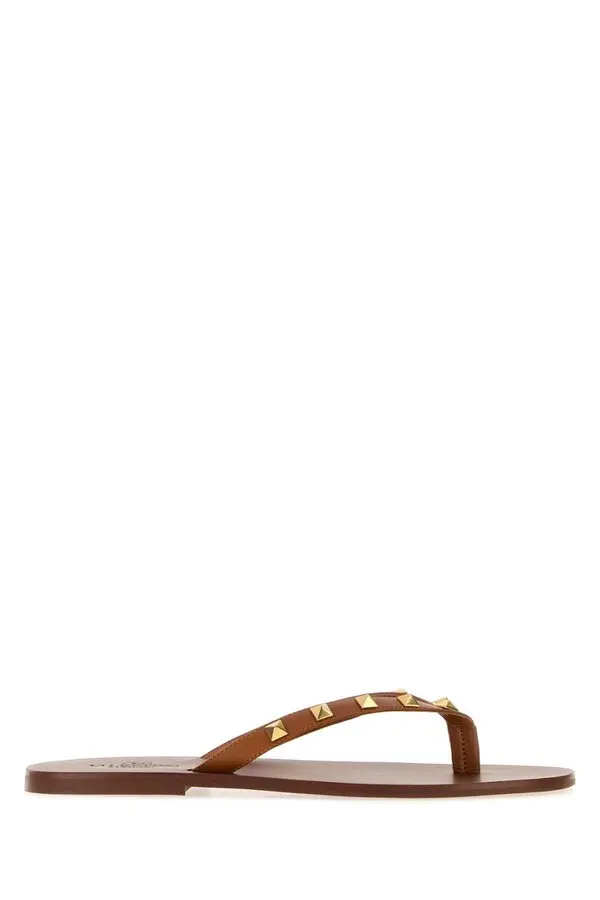 Valentino Garavani Leather Rockstud Thong Slippers - Brown