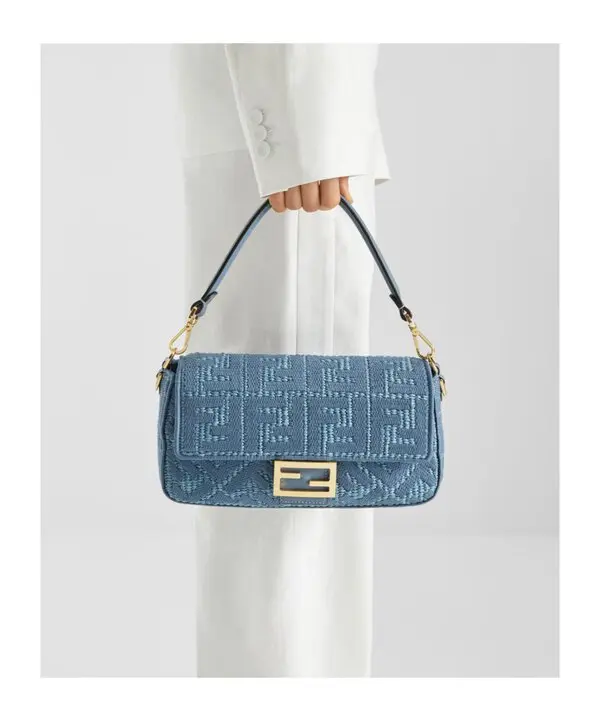 Fendi Baguette Embroidered Shoulder Bag - Blue