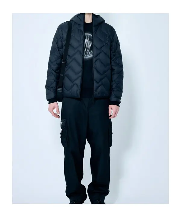 Moncler Bimont Hooded Wave-quilted Short Down Jacket