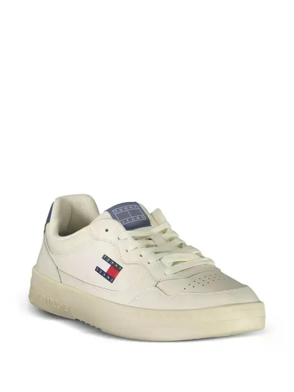 Tommy Hilfiger Logo Patch Lace-up Sneakers