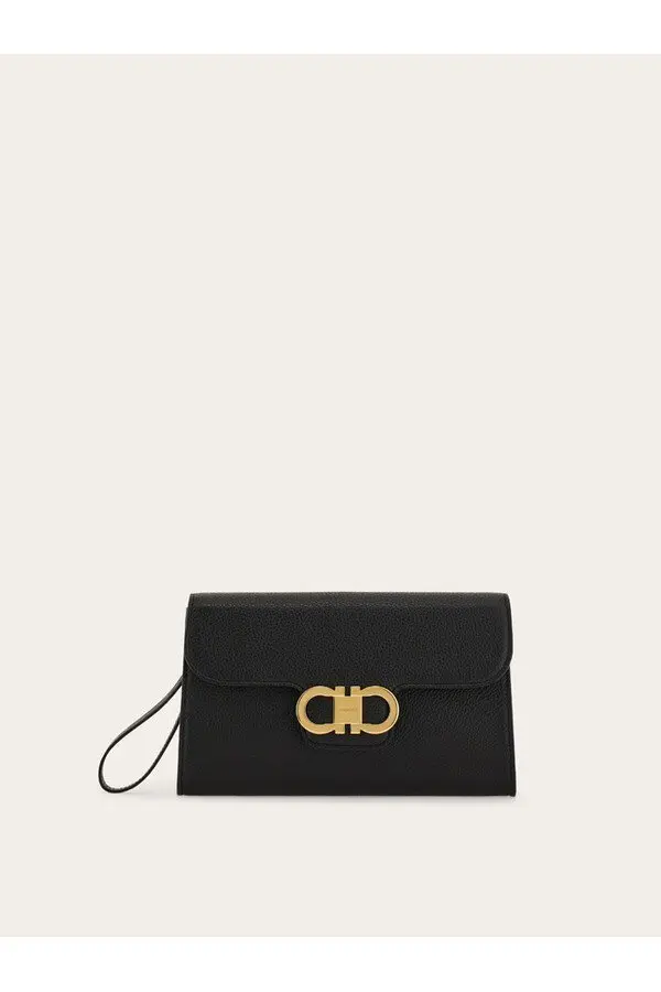 FERRAGAMO Double Gancini Clutch In Hammered Calfskin - Red