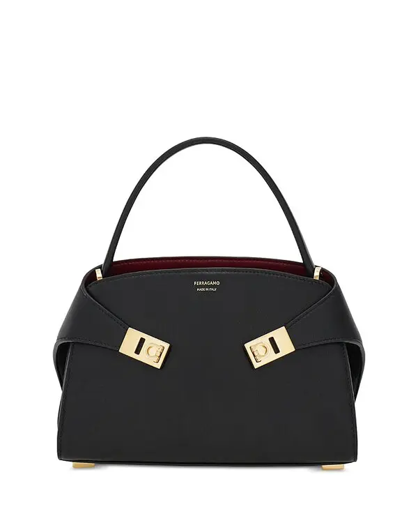 FERRAGAMO Hug Soft Leather Shoulder Bag - Nero