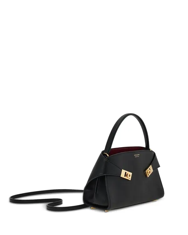 FERRAGAMO Hug Soft Leather Shoulder Bag - Nero