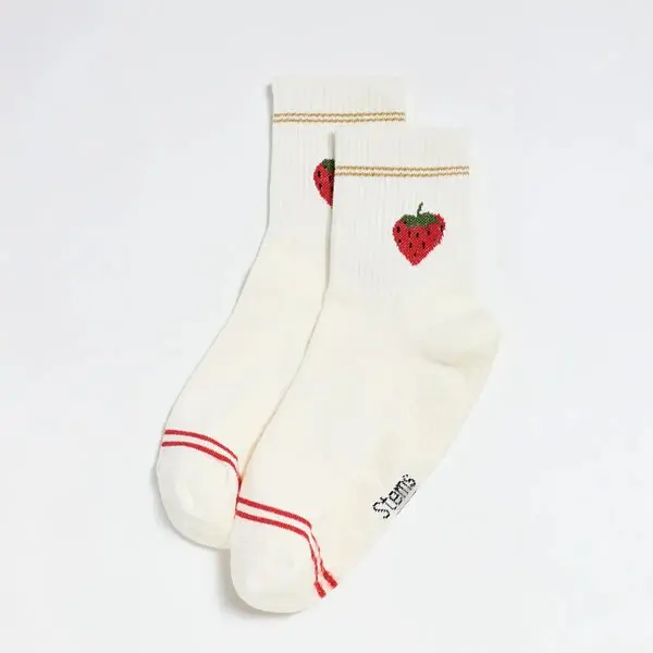 STEMS Crew Socks With Motif - Strawberry