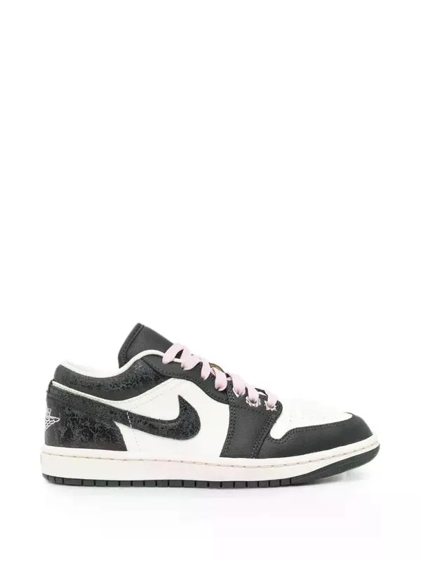 Nike Air Jordan 1 Low Se Sneakers
