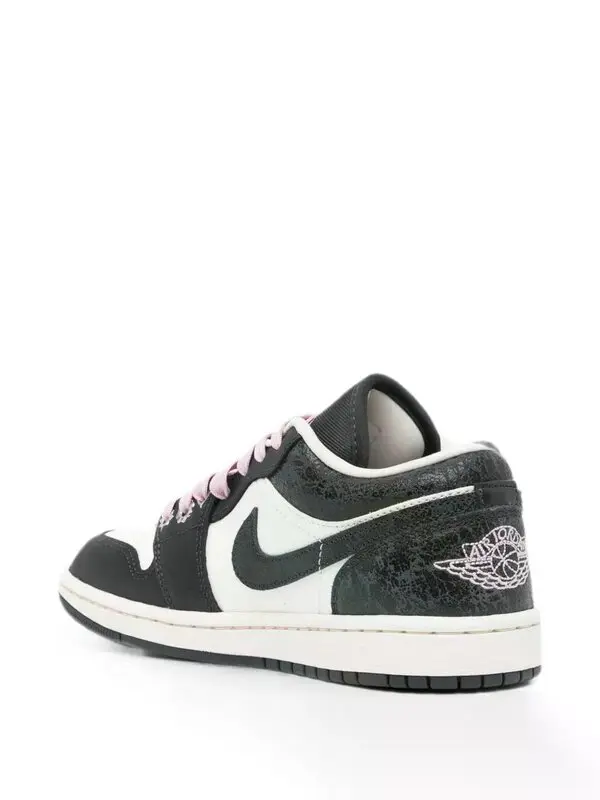 Nike Air Jordan 1 Low Se Sneakers