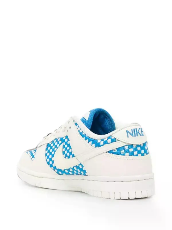 Nike Dunk Low Sneakers