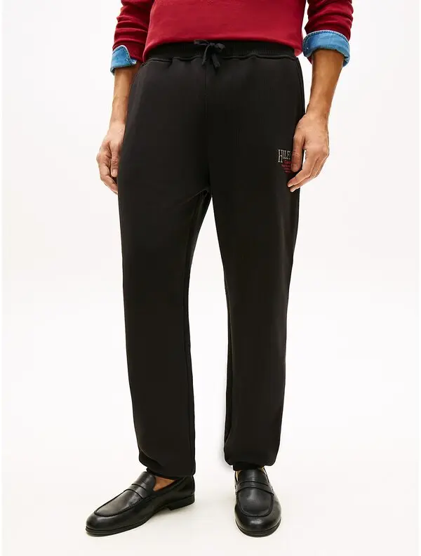 Tommy Hilfiger Embroidered Logo Sweatpant - Black