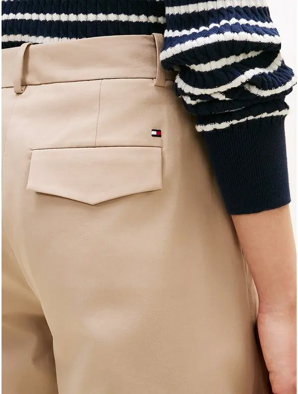Tommy Hilfiger Pleated Twill Barrel Chino