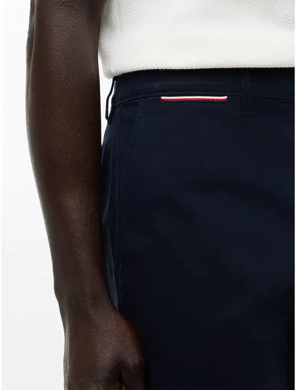 Tommy Hilfiger Comfort Stretch 5" Waist Shorts