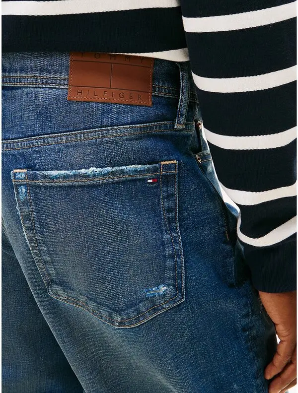 Tommy Hilfiger Distressed Loose Fit Jeans