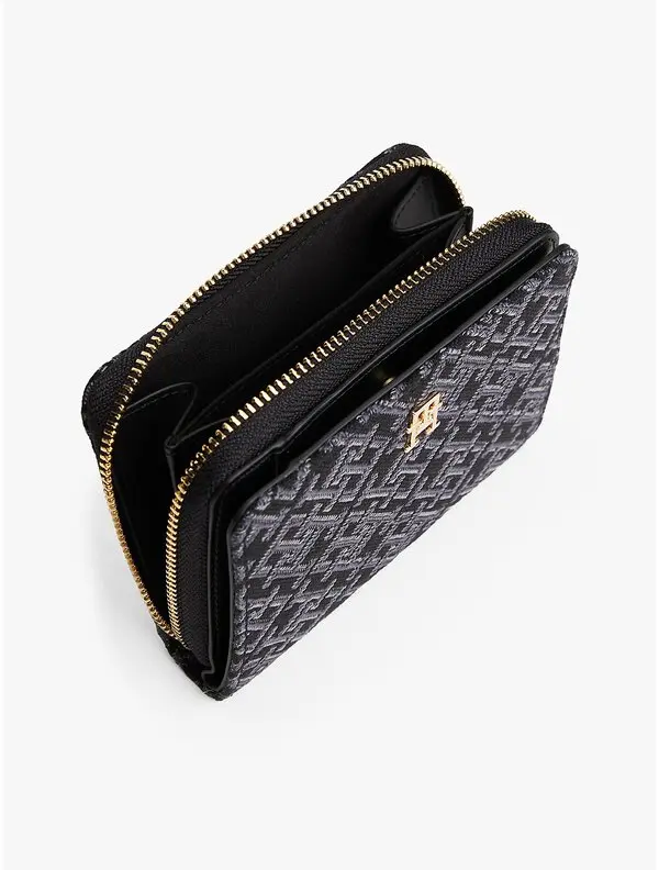 Tommy Hilfiger Jacquard Monogram Medium Zip Wallet