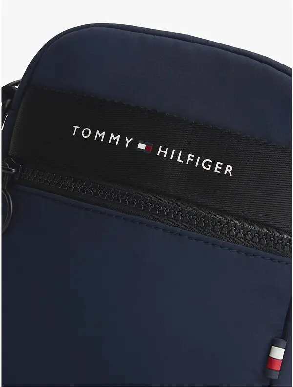 Tommy Hilfiger Mini Reporter Bag