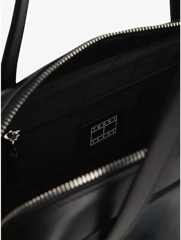 Tommy Hilfiger East-west Shoulder Bag