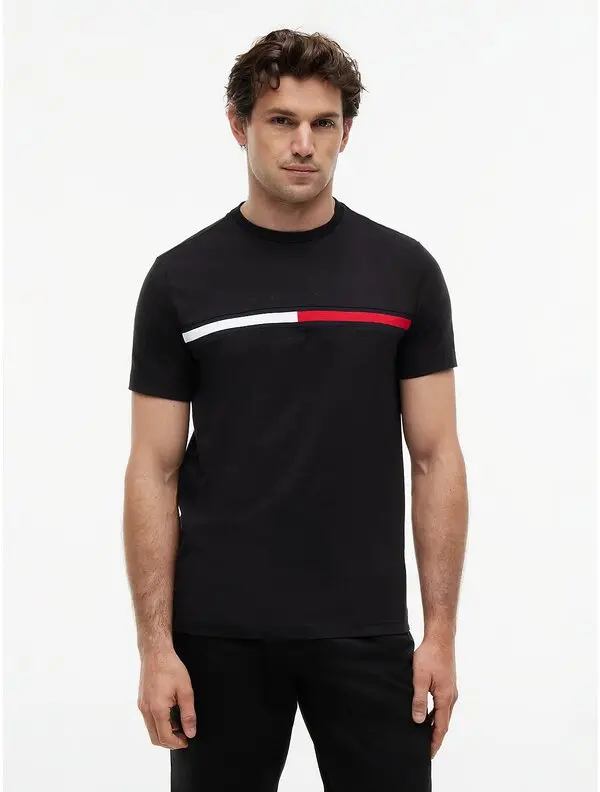 Tommy Hilfiger Embroidered Flag Logo T-shirt - Black