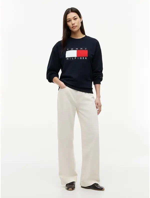 Tommy Hilfiger Flag Logo Crewneck Sweatshirt