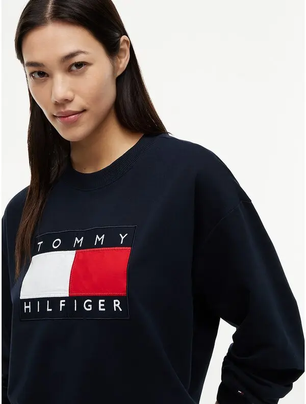 Tommy Hilfiger Flag Logo Crewneck Sweatshirt