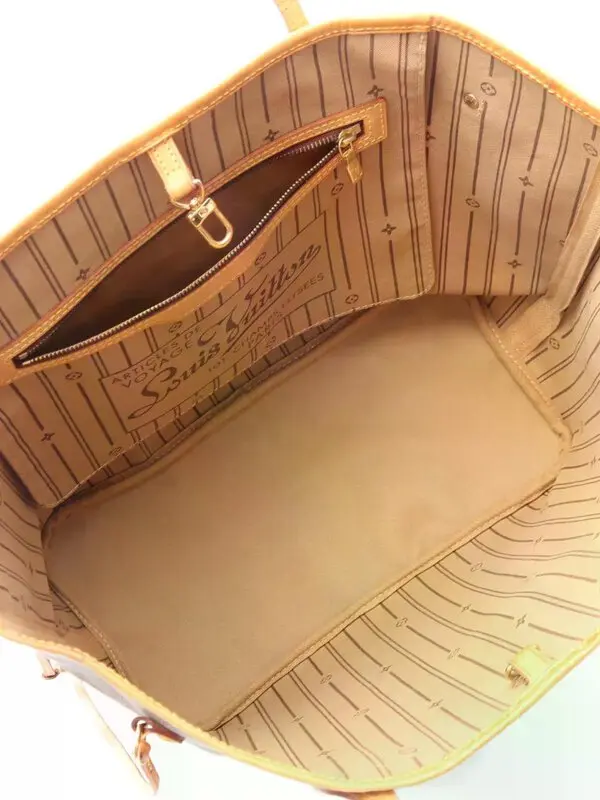 LOUIS VUITTON Monogram Canvas Neverfull Mm Tote Bag - Brown