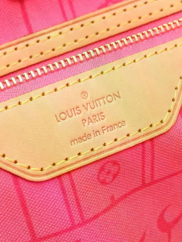 LOUIS VUITTON 2008 Monogram Roses Neverfull Mm Tote Bag - Brown