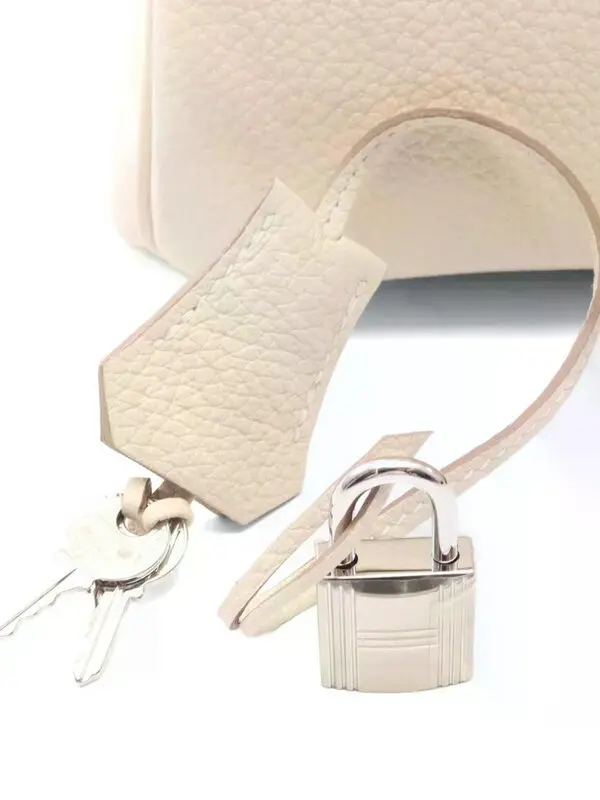 Hermès 30 Birkin Togo Handbag - Neutrals