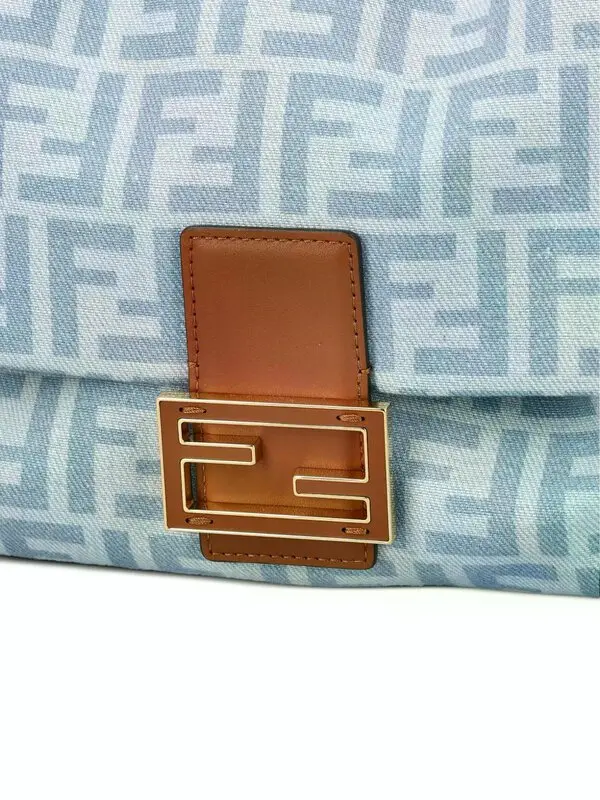 Fendi Mamma Baguette Shoulder Bag - Blue