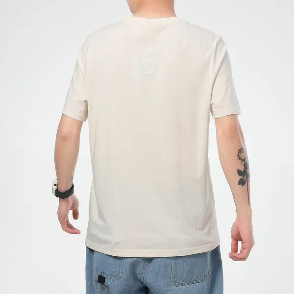 PUMA Graphic Streetwear T-shirt