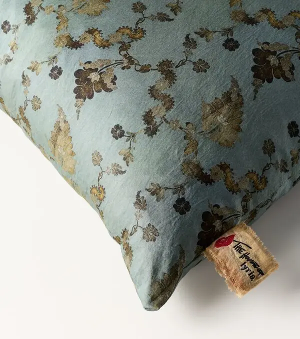 THE HOUSE OF LYRIA Godolia Cushion