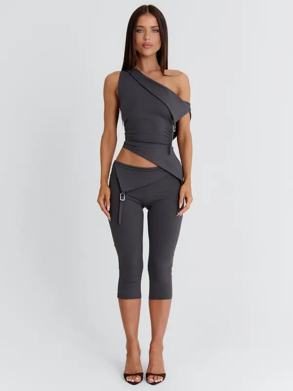 OUTCAST Juliett Capri Pants Dark Grey - Gray