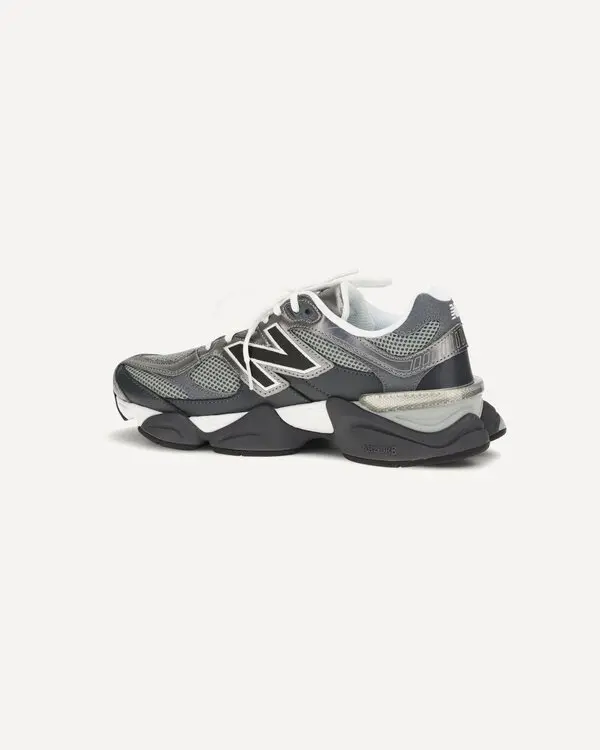 NEW BALANCE Abzorb Pod 9060 Sneakers - Grey