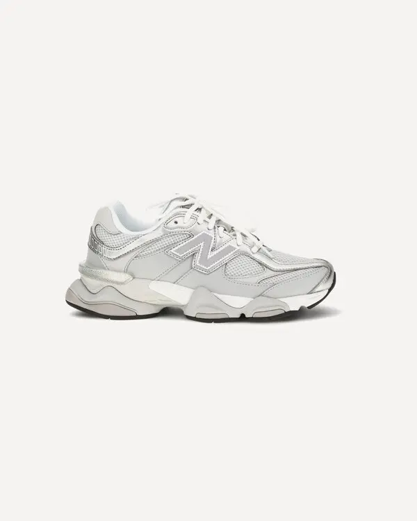 NEW BALANCE 9060 Sneakers