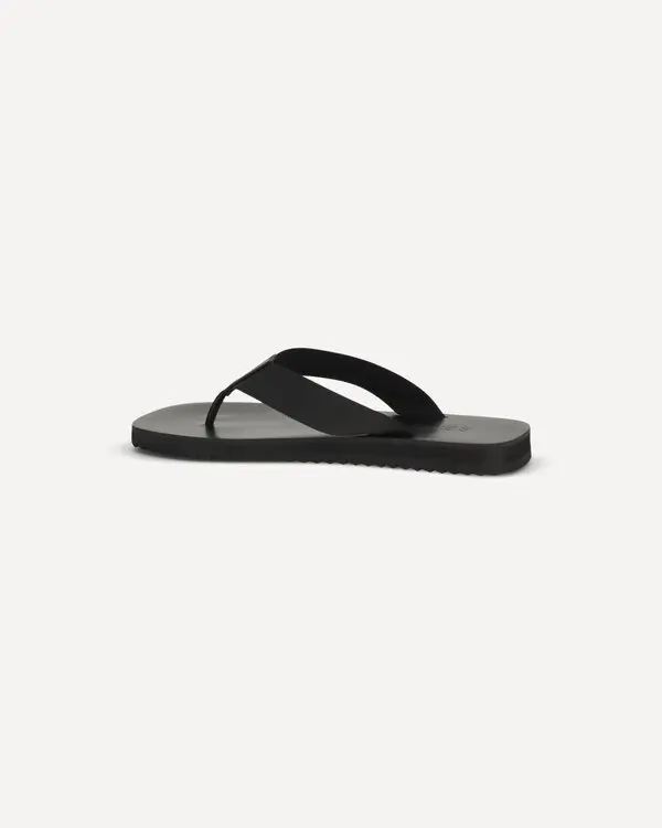 Senso Flat Rubber Sole Flip Flop Sandals - Black