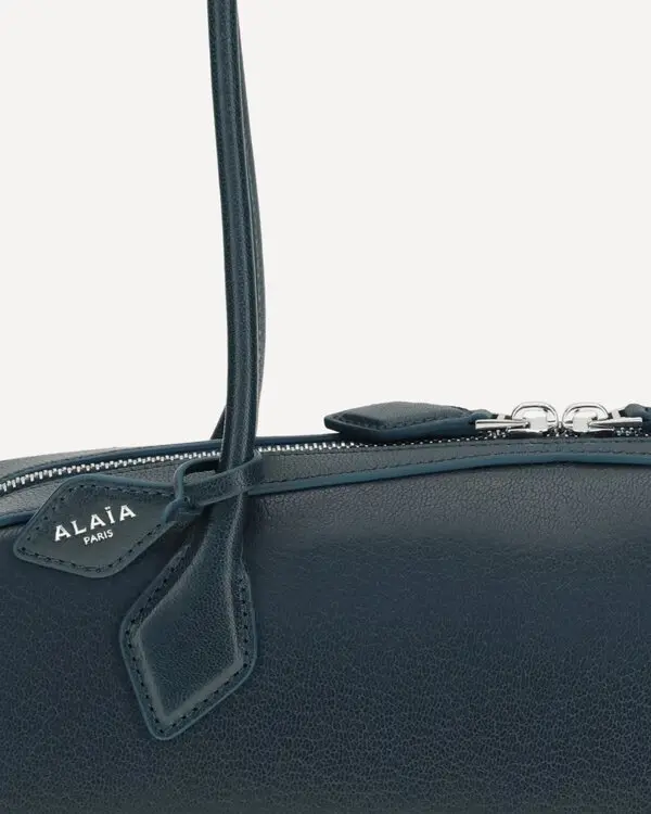 Alaïa Le Teckel Shoulder Bag In Goatskin - Blue