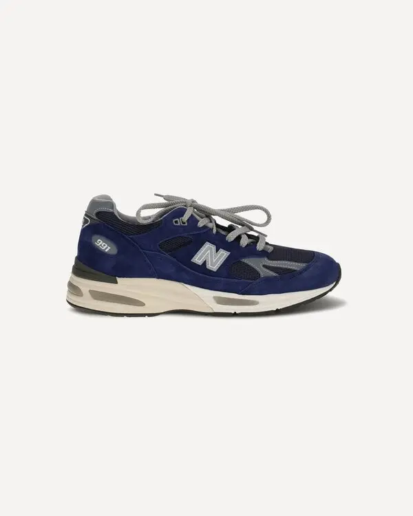 NEW BALANCE 991v2 Sneakers - Blue